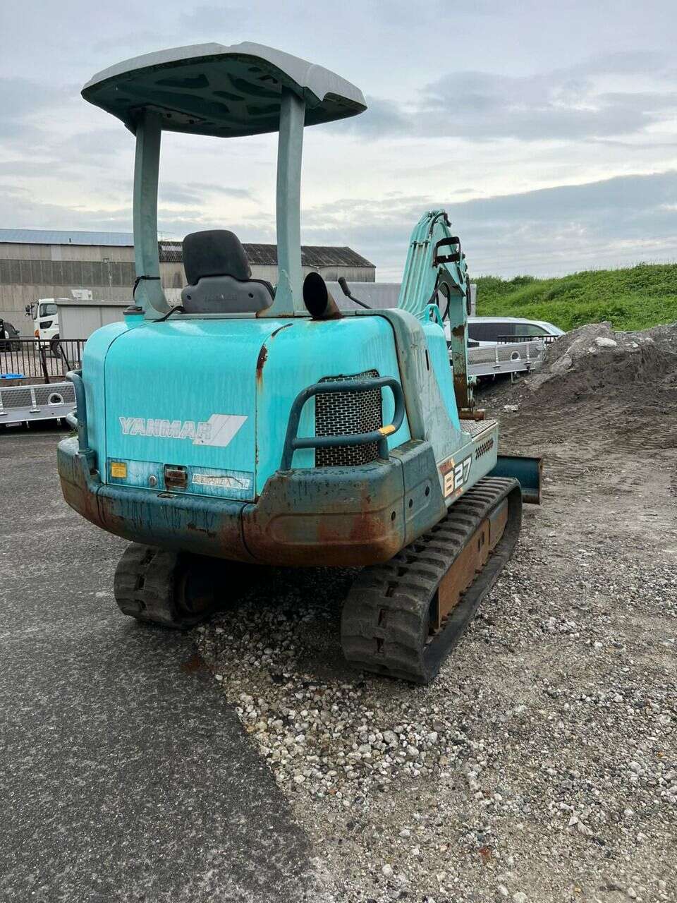 YANMAR EXCAVATOR - Nippon Trucks