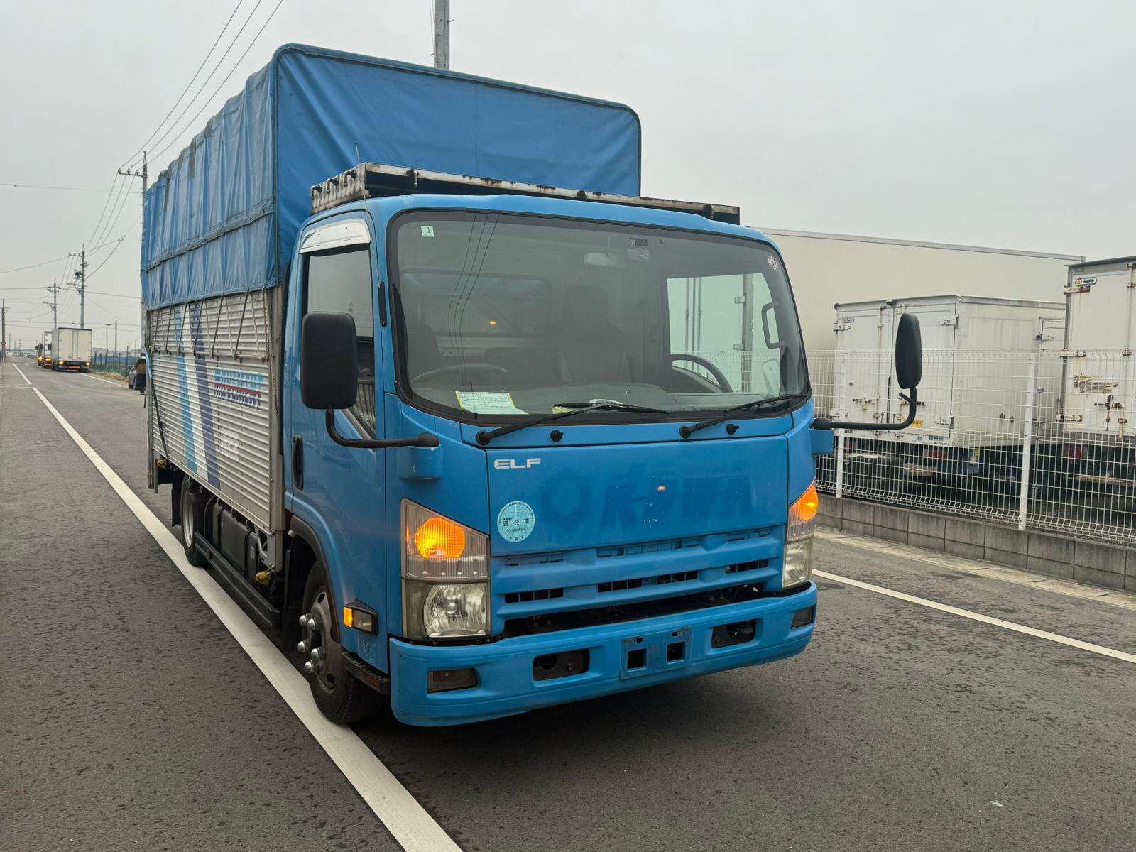 ISUZU ELF DROP SIDE (NPR85) - Nippon Trucks